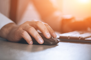 How to resize the on-screen keyboard on Windows 10? - The Official ...